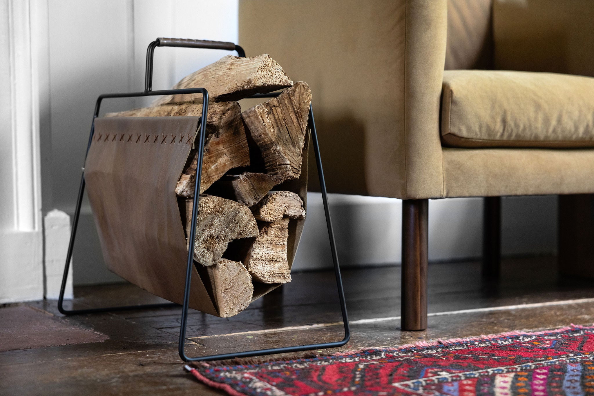 Aesop Magazine Rack – TUCK