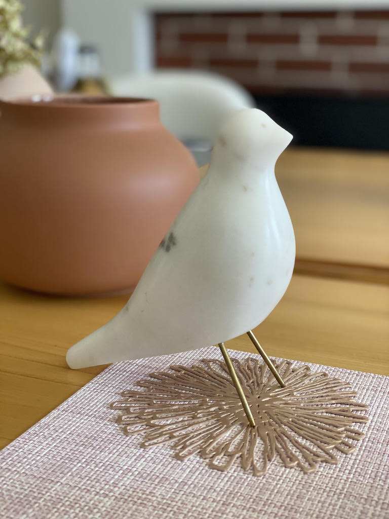 White Marble Bird – TUCK